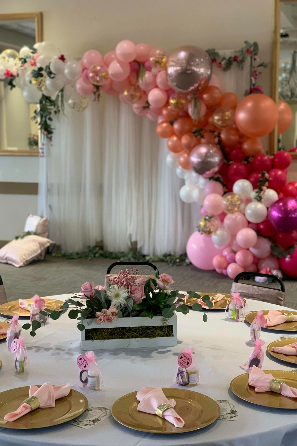 30 Party Table Decorations Ideas for 2026 – Fizzy Flare