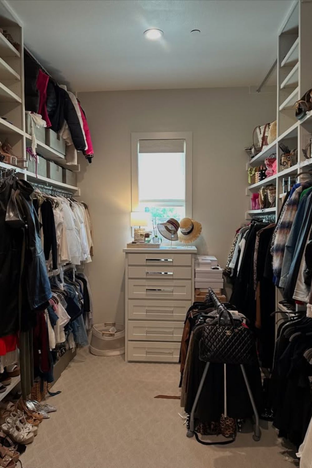 26 Small Walk In Closet Organization Ideas for 2026 – Fizzy Flare