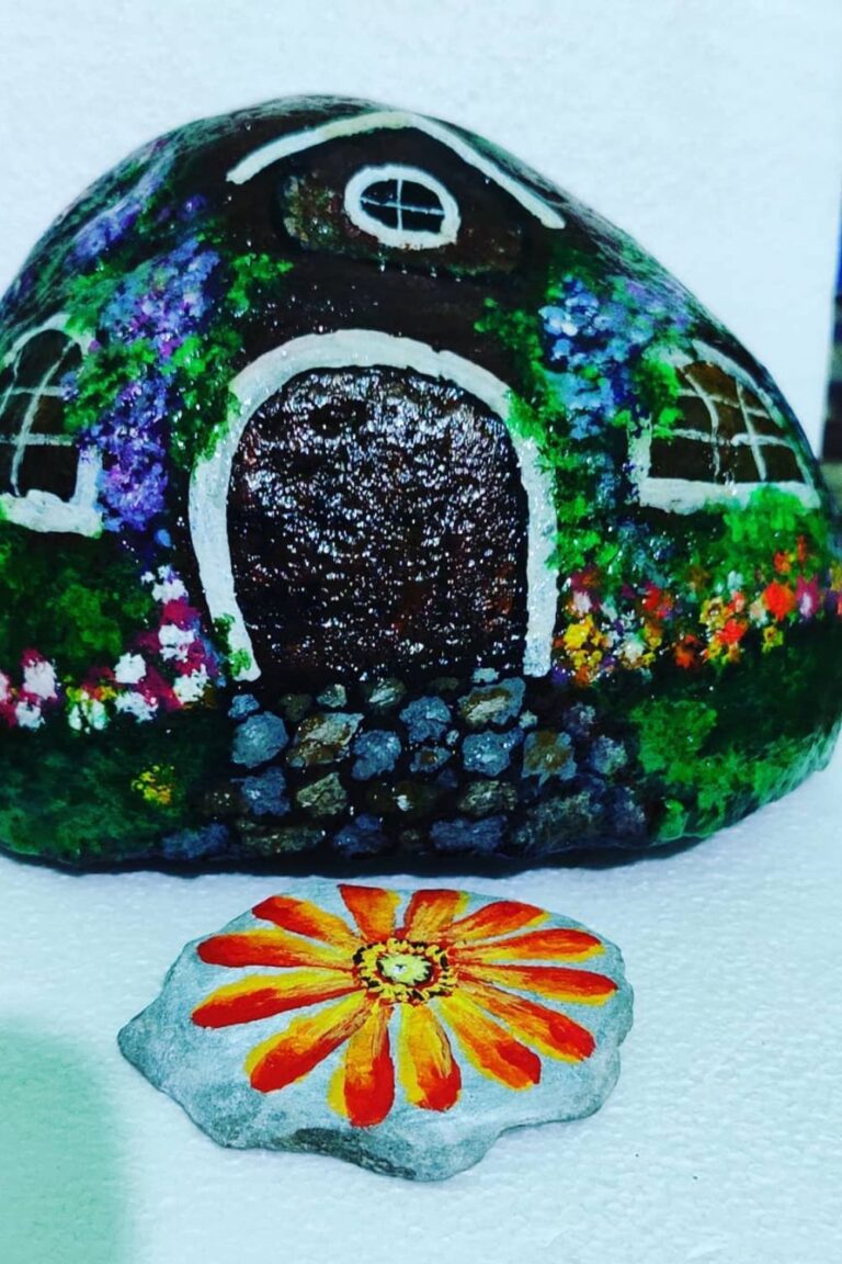 24 Painted Rocks DIY Ideas for 2025 – Fizzy Flare