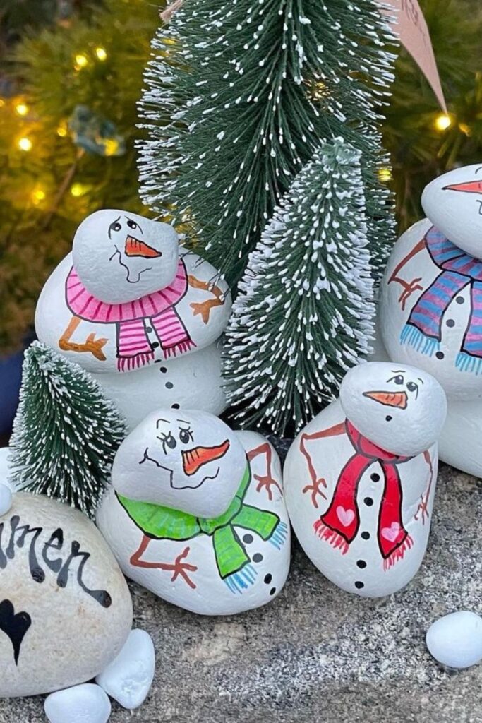 24 Painted Rocks DIY Ideas for 2025 – Fizzy Flare